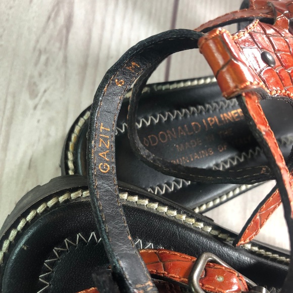 Donald J. Pliner | Shoes | Donald J Pliner Saddle Brown Gazit 5 Sandals ...